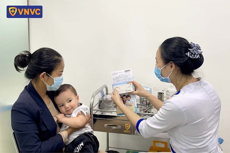 Thủy đậu diễn biến nặng ở người lớn, người có bệnh nền